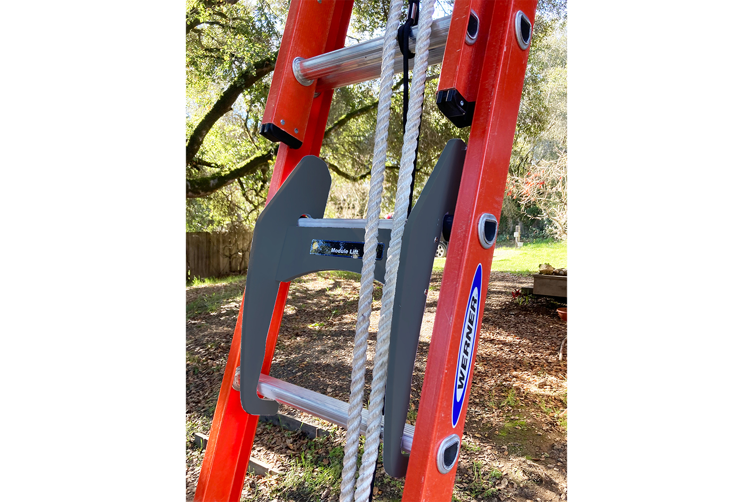 Fluke Module Lift™ | Streamline Solar Panel Installation | Fluke