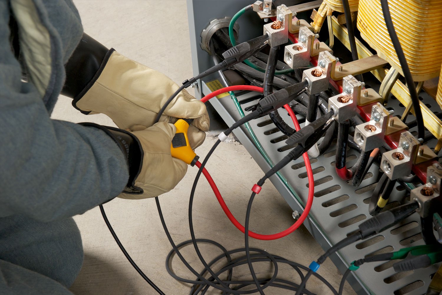 Case study: Low Power Factor | Fluke