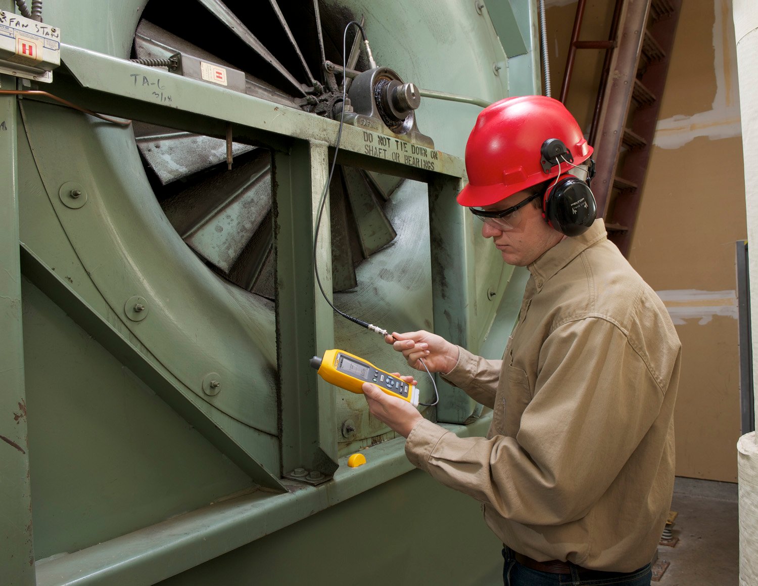 3 Ways to Reduce Safety Hazards Around Rotating Machinery | Fluke