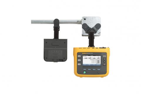 Magnetic Meter Hangers and Utility Tools | Fluke