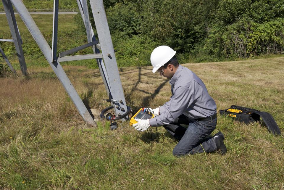 Fall-of-Potential Measurement | Fluke