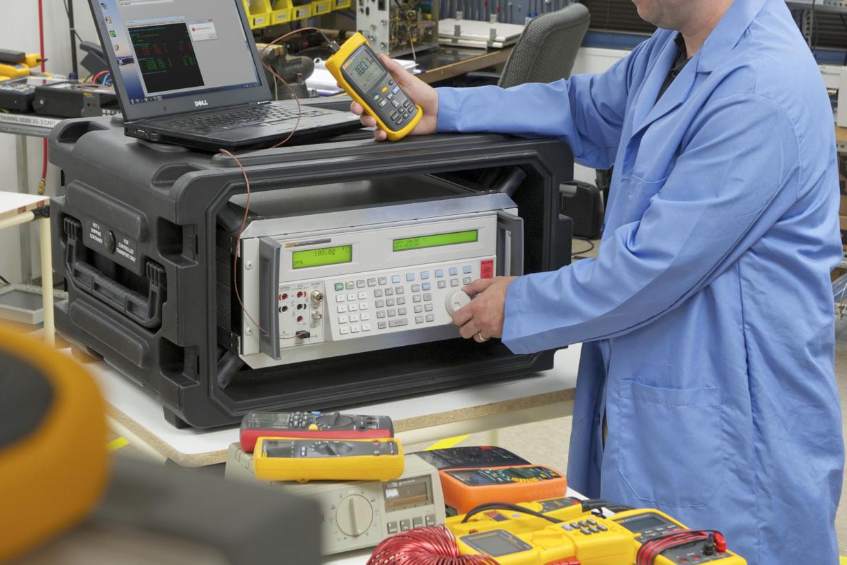 The 5502A Multi-Product Calibrator | Fluke