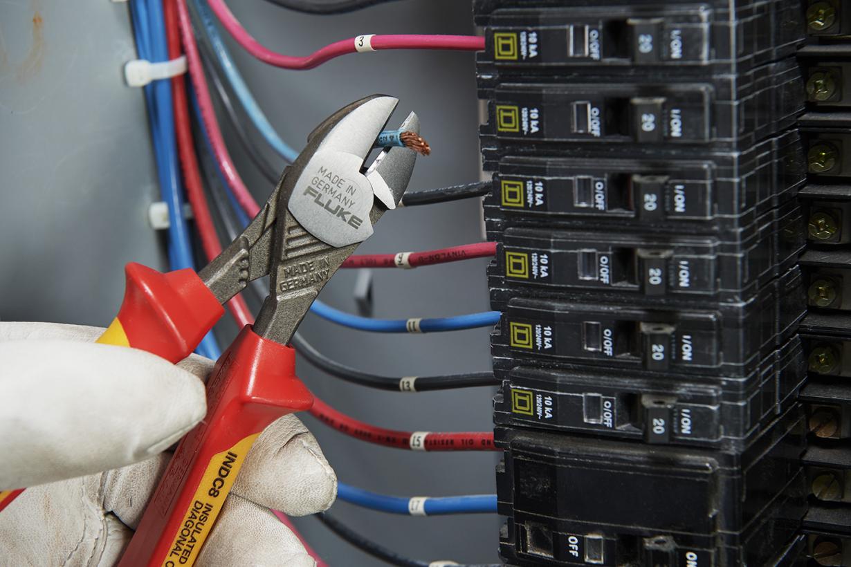 87V Multimeter + Insulated Hand Tools Set of 8 | Fluke