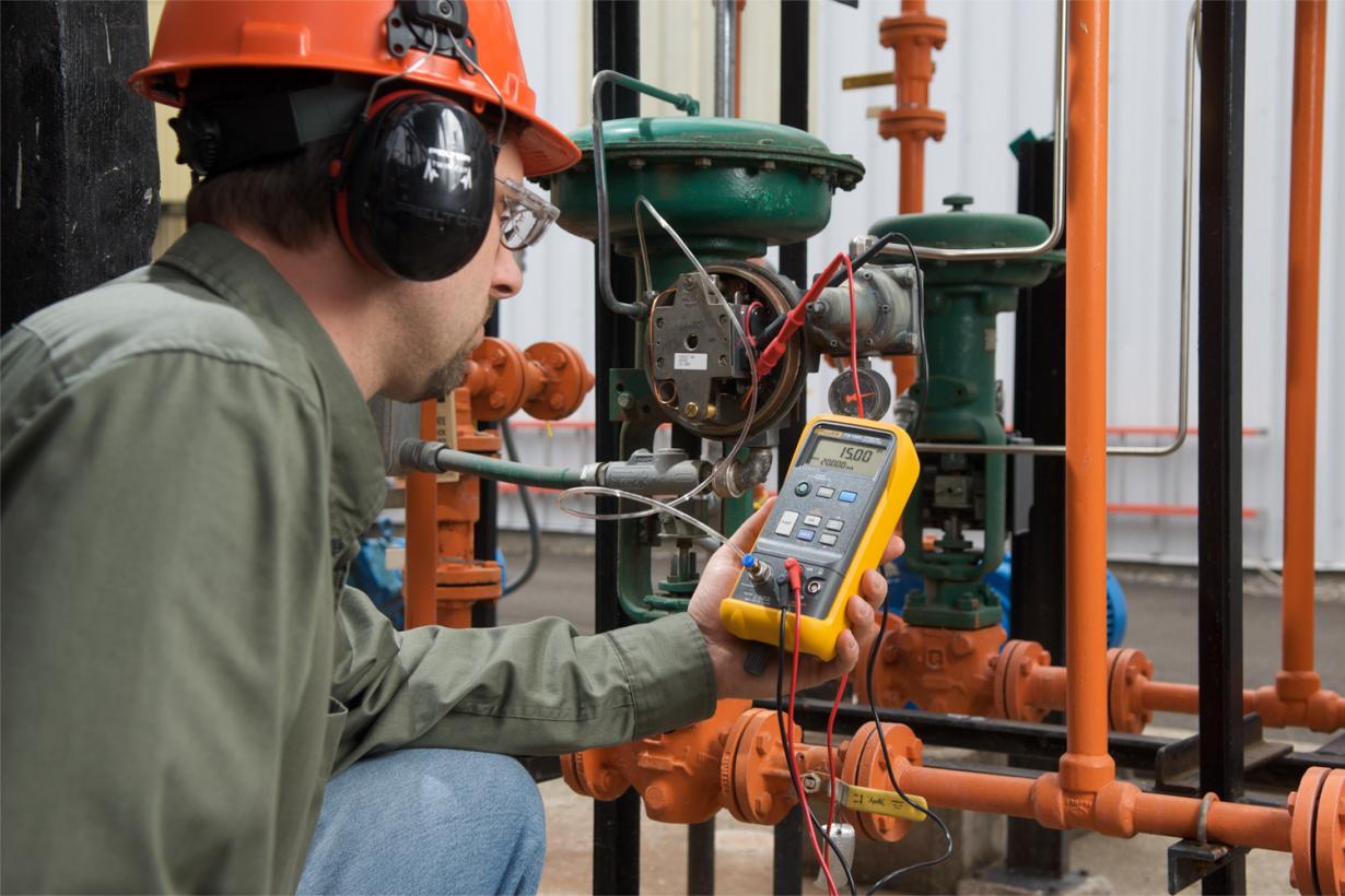 Fluke 719 Pressure Calibrator | Fluke