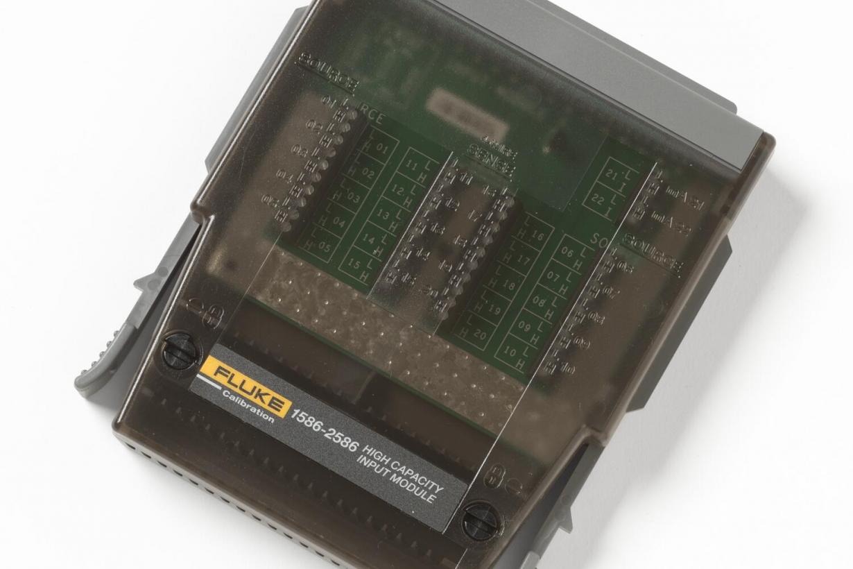 1586-2586 |High-Capacity Module without Relay Card | Fluke