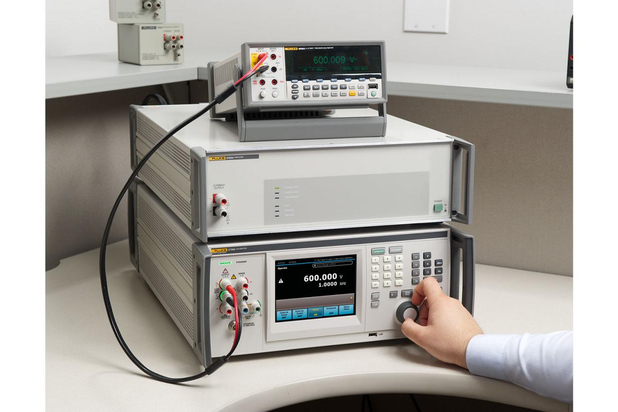 5730A High Performance Multifunction Calibrator | Fluke