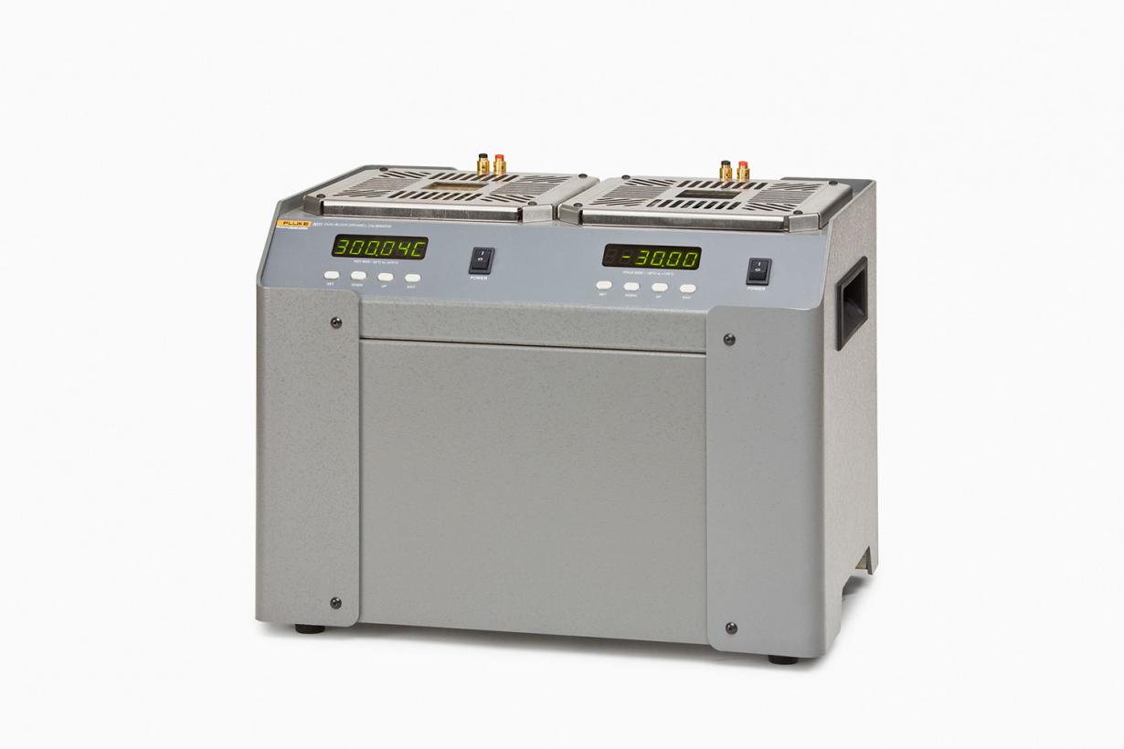 9011 High-Accuracy Dual-Well Calibrator | Fluke
