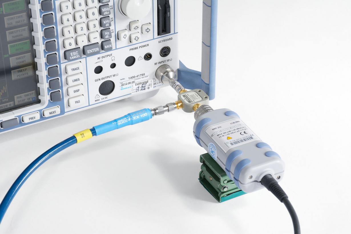96270A 27 GHz Low Phase Noise Reference Source | Fluke