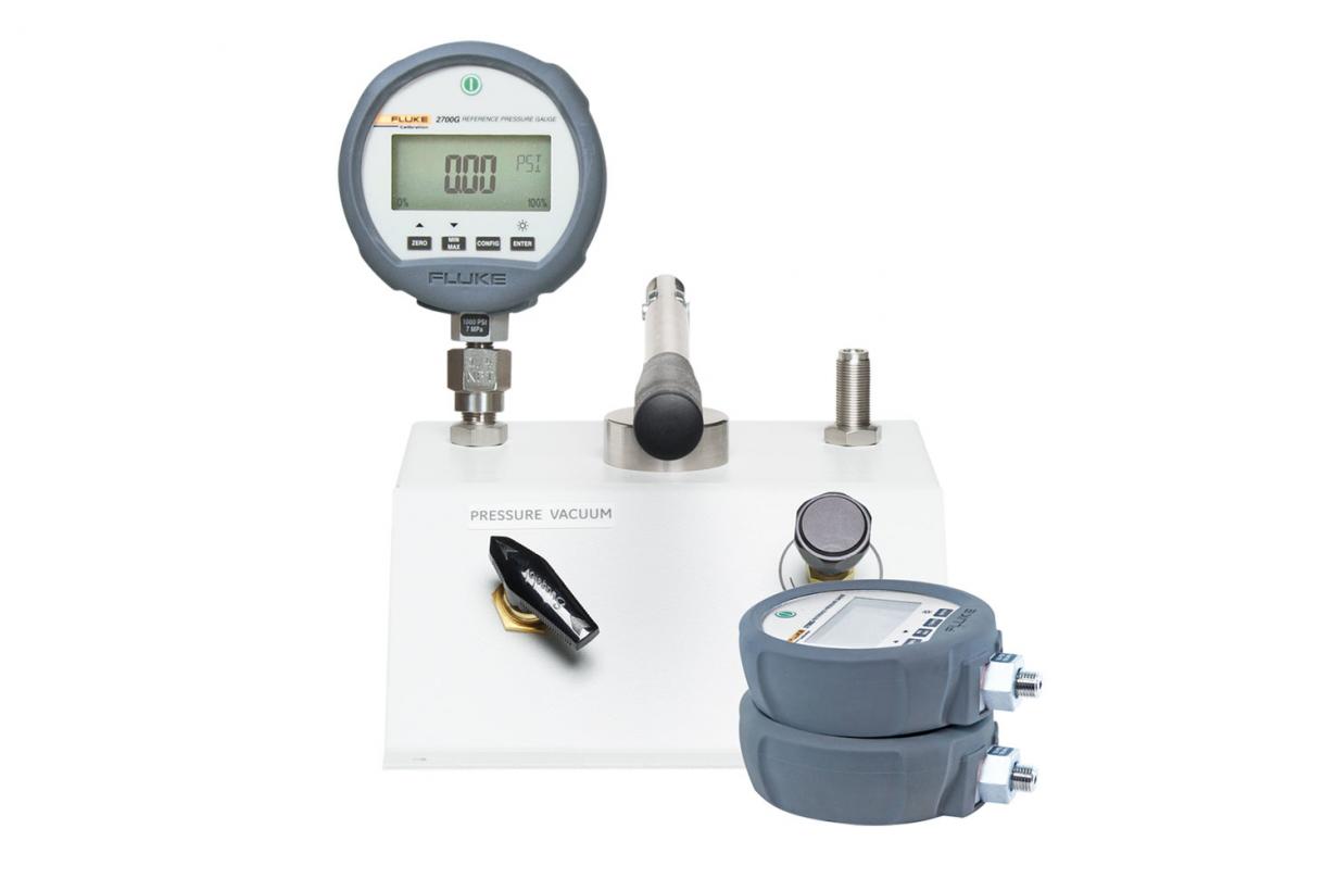Fluke P5510-2700G, P5513-2700G Pneumatic Pressure Calibrators | Fluke