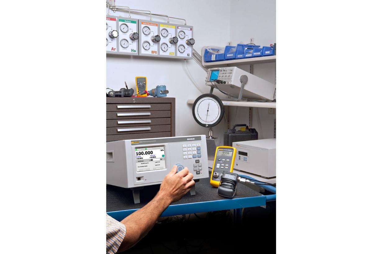 Calibrador/Controlador de presión PPC4E | Fluke