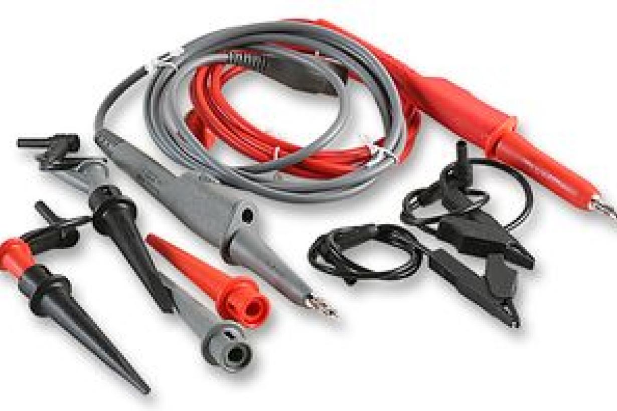 Fluke VPS100 Voltage Probe Set, 100 MHz (red and gray) | Fluke