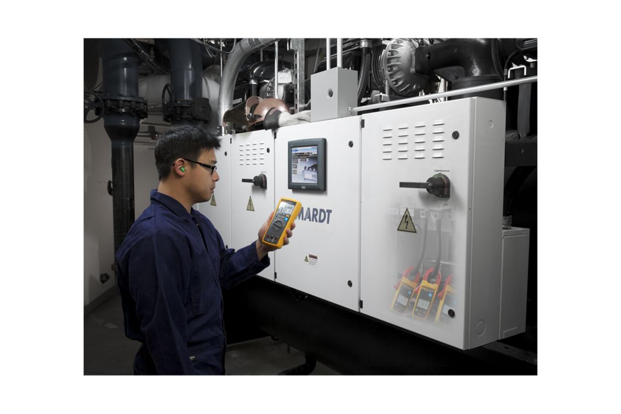 Fluke CNX™ 3000 Wireless Multimeter | Fluke